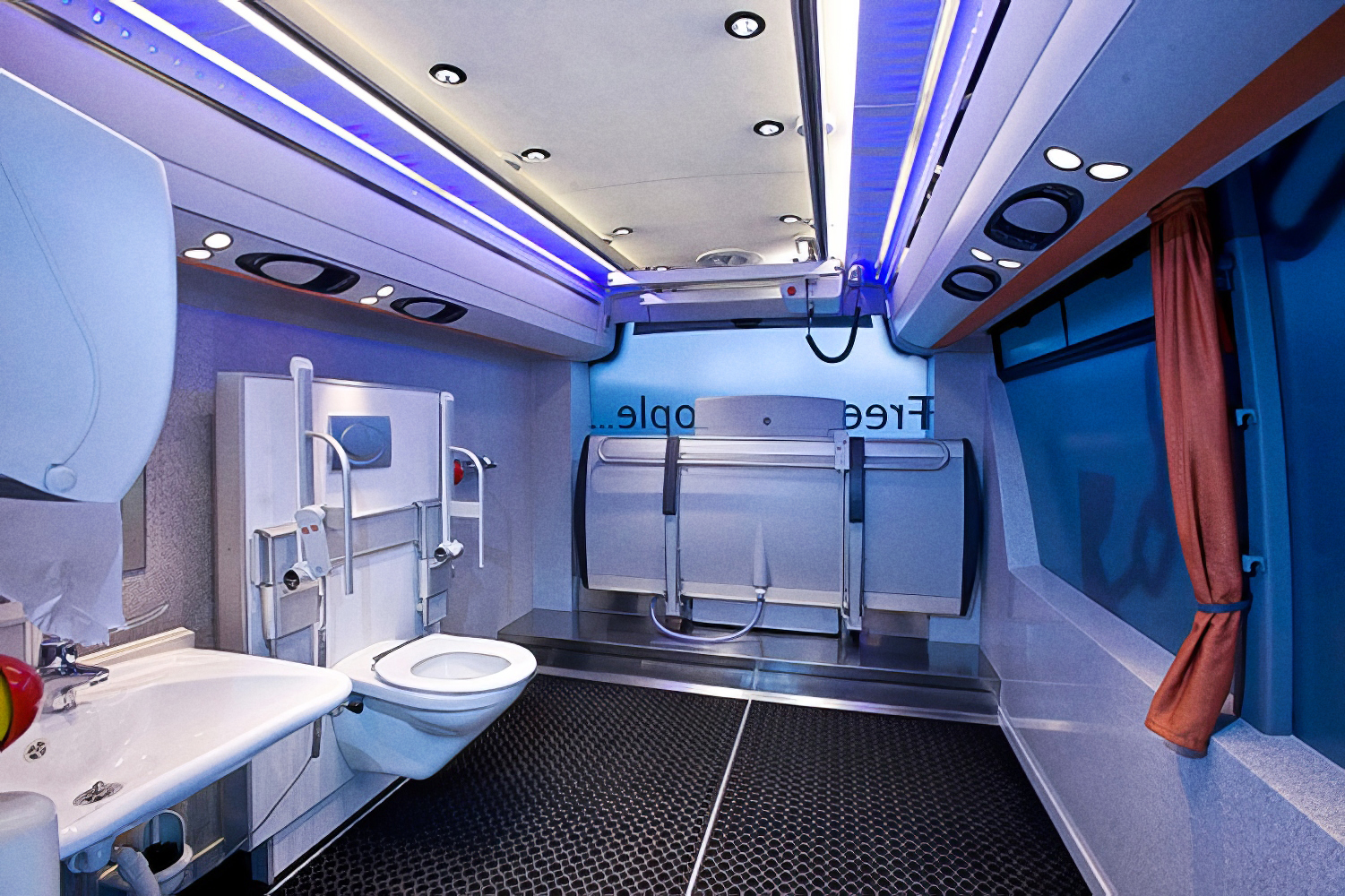 Freedom Express - Travelling without limitations
